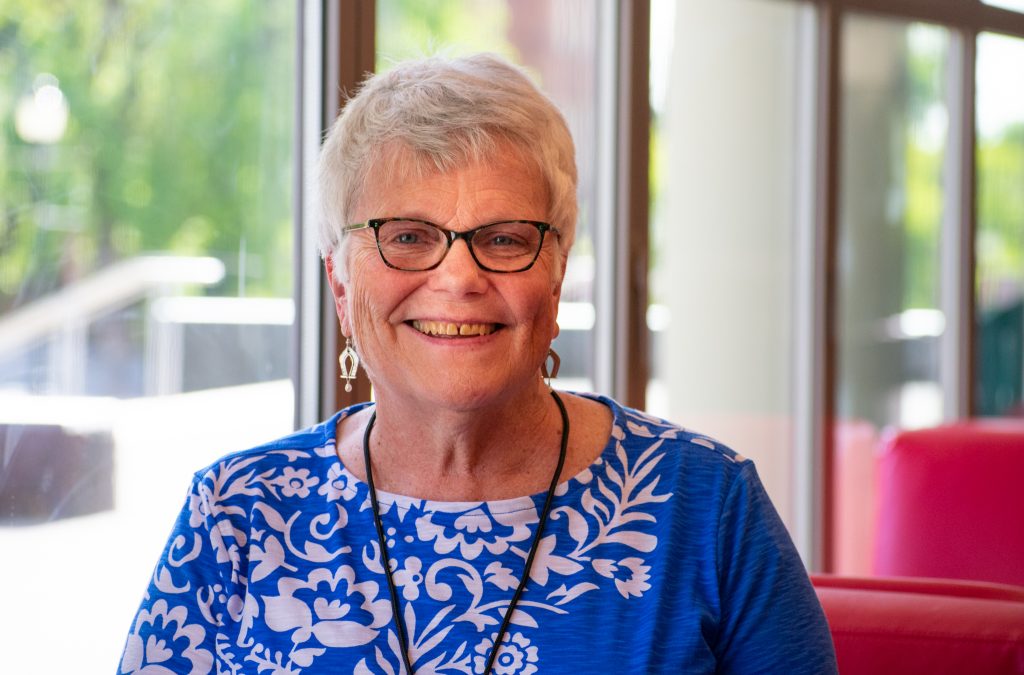 Alumni revisit favorite memories at WSU reunion – Friends of the Libraries